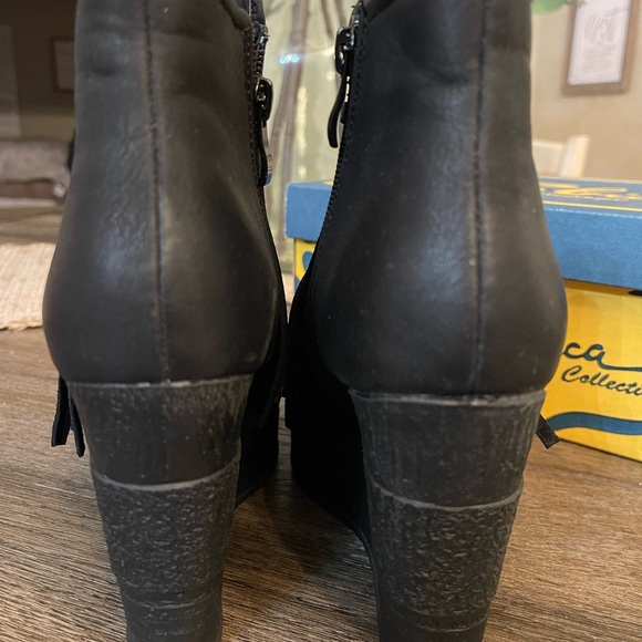 Sbicca | Shoes | Sbicca Black Zepp Chunky Wedge Size 6 Ankle Boots ...